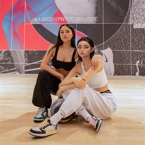 Look This Is The Philippines First Virtual Model And She Is Stunning When In Manila