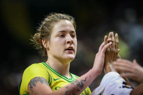 Oregon Womens Basketball Center Sedona Prince To Have Season Ending Surgery Leaving Uo To