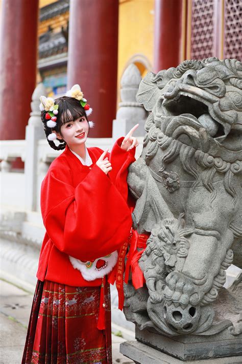 예술그림언어 20231108 루이투 천재소녀가 머리를 만든다 V2ph