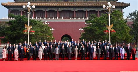 회담·리셉션·만찬 숨가쁜 북중러… 트럼프 “우려 안해” 냉소