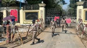 သေဒဏ်နှစ်ထပ်ကွမ်း အမိန့်ချခံရတဲ့ ဖျာပုံမြို့က လူငယ် ၇ ဦး Bbc News မြန်မာ