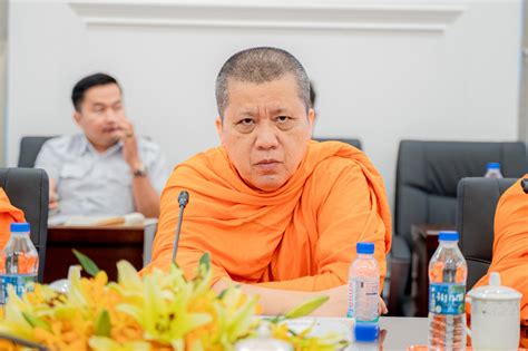 លោកឧបនាយករដ្ឋមន្ត្រីប្រចាំការ វង្សី វិស្សុត បន្តដឹកនាំកិច្ចប្រជុំ