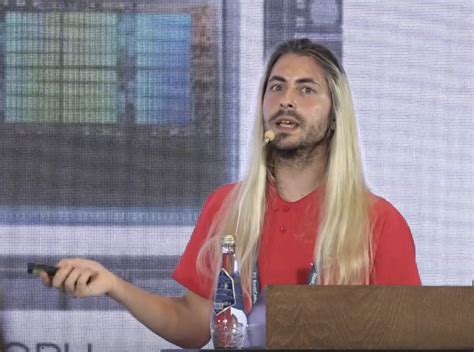 Оптимизация производительности Postgres с векторной обработкой массивов