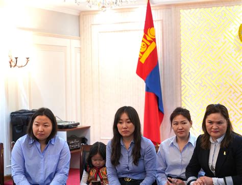 Баянгол ИТХ ИТХ ДАРГА БАЯНГОЛ ДҮҮРГИЙН УЛСЫН БҮРТГЭЛИЙН ХЭЛТСИЙН ХАМТ