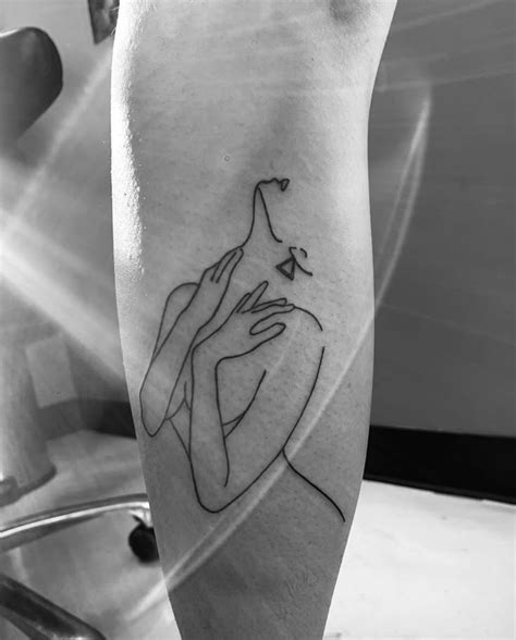 Pin By Sabria Mcdonald On Tattoos 💗 Feminine Tattoos Silhouette