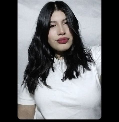 Yini Ch