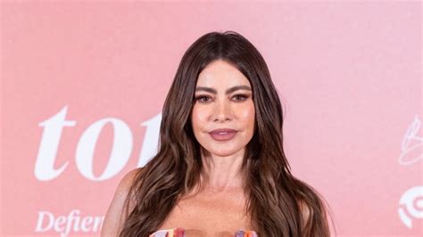 Sofia Vergara Highlights Her Curves In Cleavage Baring Top Reality Tea