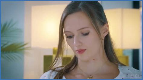 19 10 2023 Fittingroom Stacy Cruz Wellcome Back Supermodel 2023 480p