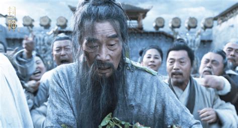 服气了，对比原著，再看《封神》，我才发现是自己孤陋寡闻了殷寿和电影故事