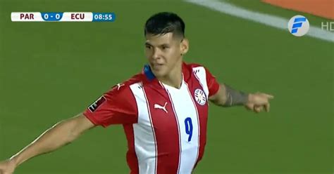 파라과이 Vs 에콰도르 로버트 모랄레스는 모두를 놀라게하고 플레이 오프에서 Albirroja의 첫 골을 넣었습니다 Infobae