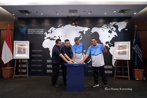 Pelepasan Kontingen Pornas Xvi Korpri Tahun 2023 Di Lingkungan Kemendag