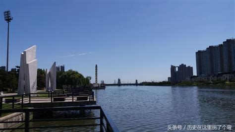 上聯頭枕波濤聽風雨運河人家請對下聯 每日頭條