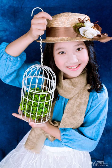 德兴阳光宝贝儿童摄影 儿童摄影黑光 第6页 大山谷图库