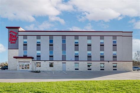 Red Roof Inn Hutchins 78 ̶8̶6̶ Updated 2024 Prices And Hotel