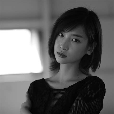 Hot Youtuber Leezy Admitted That Sexy Looks Made Her Famous