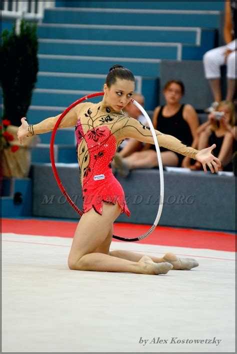 ХУДОЖЕСТВЕНА ГИМНАСТИКА И СРОДНИ СПОРТОВЕ • Виж темата Силвия Митева