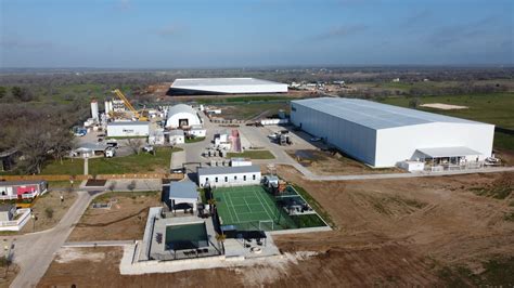 Spacex Builds A New Starlink Facility Near A The Boring Company Site I