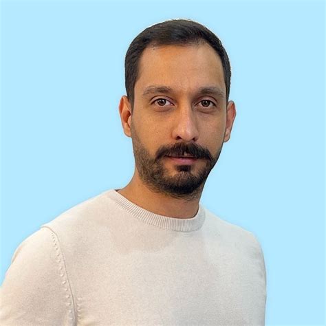 Hossein Assefi Medium