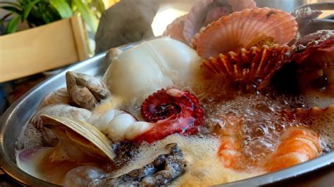 해물칼국수 먹방 영상 입니다해물칼국수 맛나요조개가리비문어오징어동죽새우홍합전복 Youtube