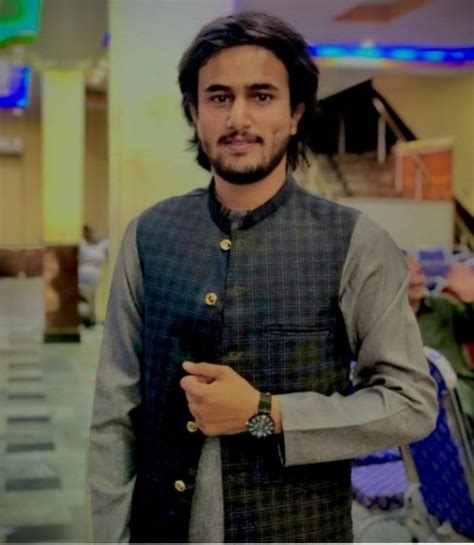 Chaudhary Huzaifa Medium