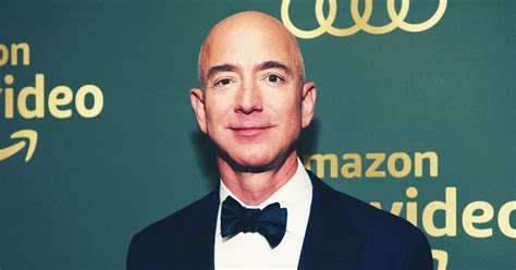 Jeff Bezos Nudes Reportedly Leaked By Lauren Sanchez Brother