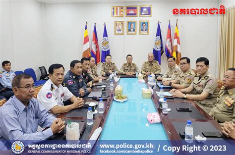 ឯកឧត្តម ឧត្តមសេនីយ៍ឯក អុី សុខឃី ឯកឧត្តម ឧត្តមសេនីយ៍ឯក លន់ សុផាត និងឯកឧត្តម ឧត្តមសេនីយ៍ឯក ជា ពៅ