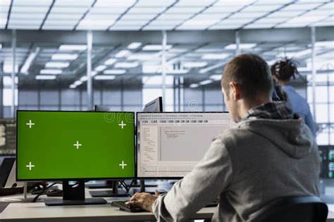 It Expert Supervising Data Center Supercomputers Using Mockup Computer