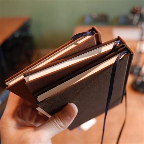 북바인딩 워크숍에서는 결석 하셨거나 잘 이해가지 Art Book Lounge B Platform