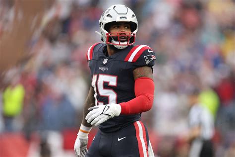 Ezekiel Elliotts Solid Patriots Debut Overshadowed By Lost Fumble