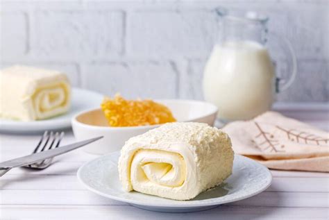 Premium Photo Turkish Creamy Dairy Product Clotted Cream Butter