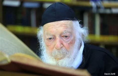 התפילין של מרן הרב חיים קנייבסקי מוצעות למכירה פומבית ערוץ 2000