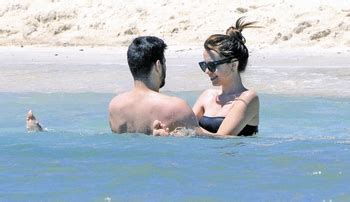 Selen Soyder Feet Aznudefeet