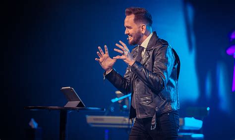 Truth Tells How Personal Sermon Illustrations Build Trust Sermonsearch