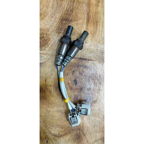 Oxygen Sensor O2 Sensor Ekzos Bawah Perodua Alza Terpakai Original Shopee Malaysia