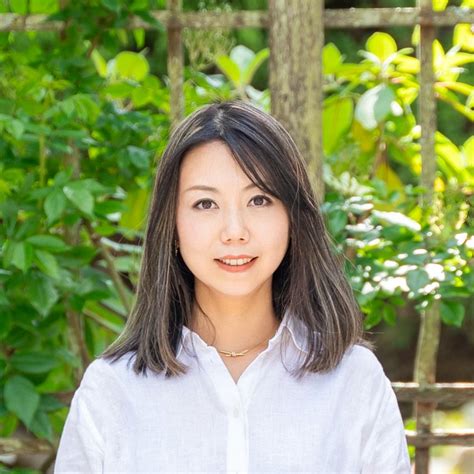 Vivian Yu Licensee Salesperson Ray White Parnell