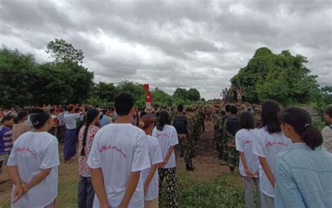 ရွှေဘိုမြို့နယ်တွင် ကျဆုံးသွားသည့် ရဲဘော်များကို အမိန့်ပြန် အလေးပြုခြင