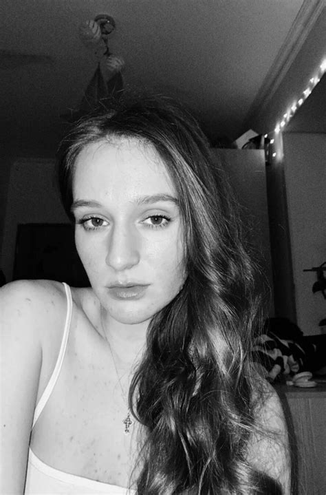 Abigorfire Webcam Model Profile Xhamsterlive