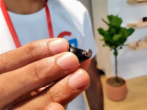 Google Pixel Buds Hands On True Wireless Earbuds With Ambition Android Central