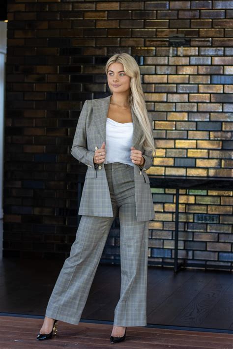 Womens Pure Wool Plaid Dorset Suit Hire