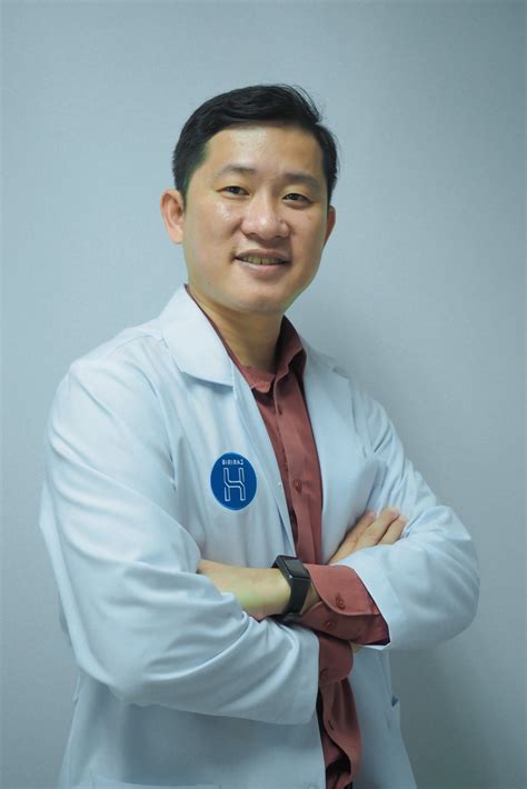 ผศ นพ ชัยวัฒน์ วชิรศักดิ์ศิริ