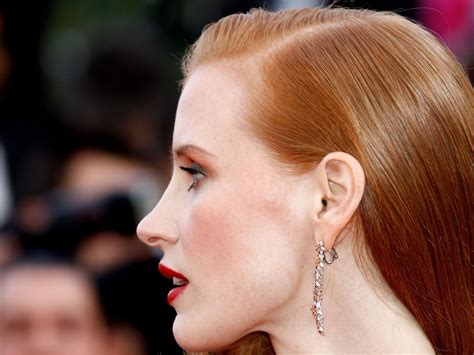 Jessica Chastain Side Profile X Wallpaper Teahub Io