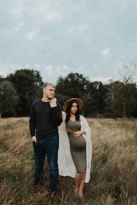 идея фотосессии беременность Fall maternity photos Maternity photo outfits Maternity