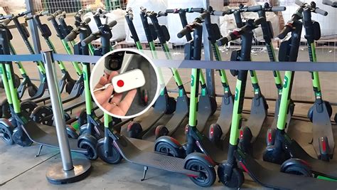 로라 전기 스쿠터 추적 실시간 위치 And 배터리 모니터링