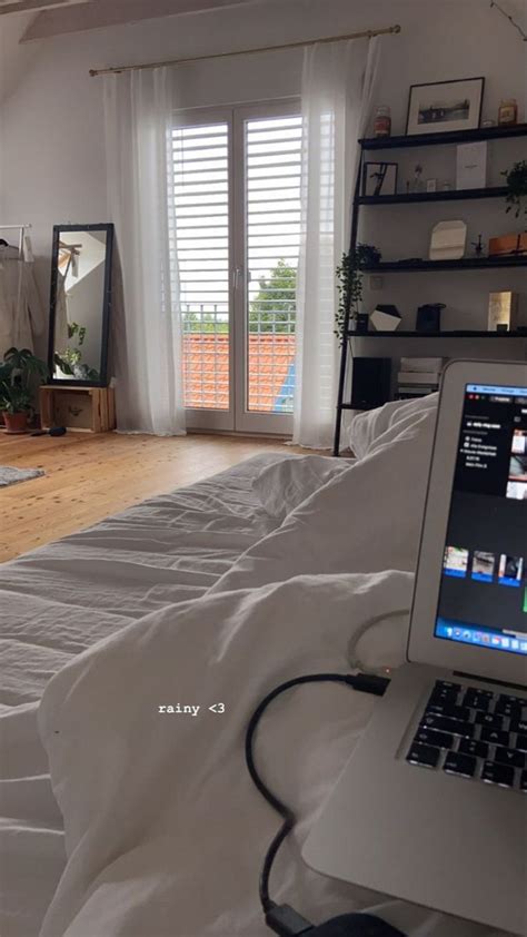 Pin By N On Out At Eighteen Home Dream House Cute Bedroom Decor