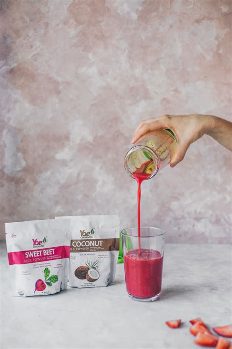 Beet Strawberry Smoothie Yaeorganics
