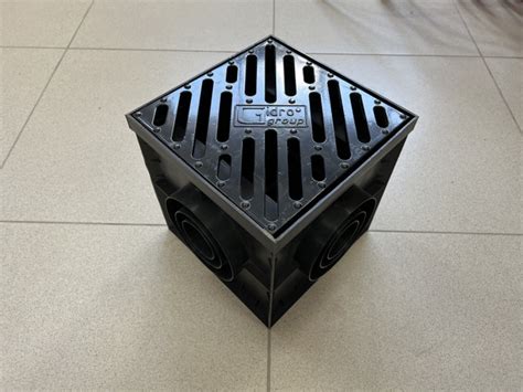 Дождеприемник пластиковый в комплекте с Алюминиевой решеткой - купить с ...