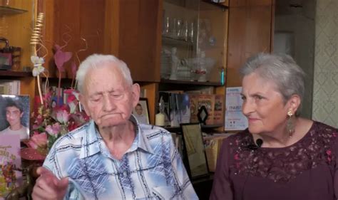 Най възрастният писател в света Кръстю Рибаров на 102 години чакам новата си книга