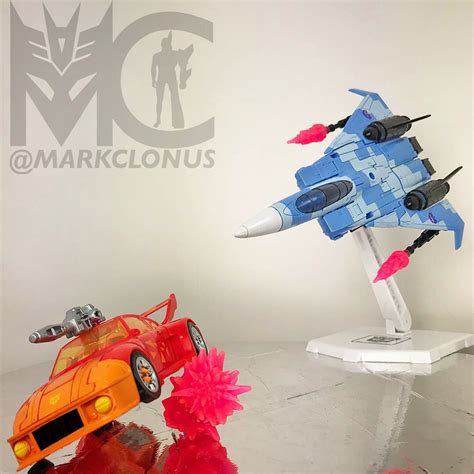 Transformers Legacy Evolution G2 Universe Toxitron Jazz And Cloudcover