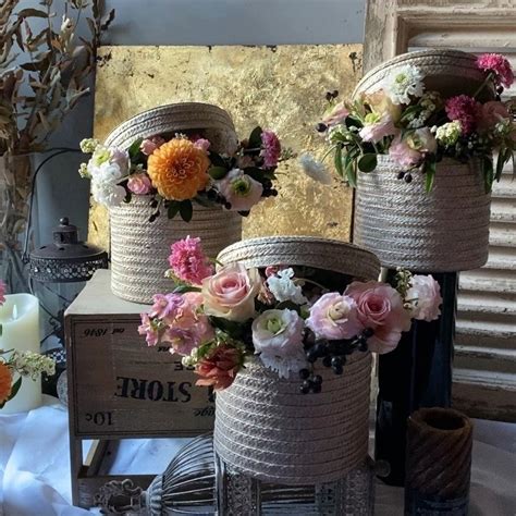 쇼위 플로라 스쿨 쇼위플라워 직업학교 ️ 쇼위 플로리스트전문가과정햇박스 노랫소리에 흥얼거리면 오늘도 행복한 꽃수업중이에요