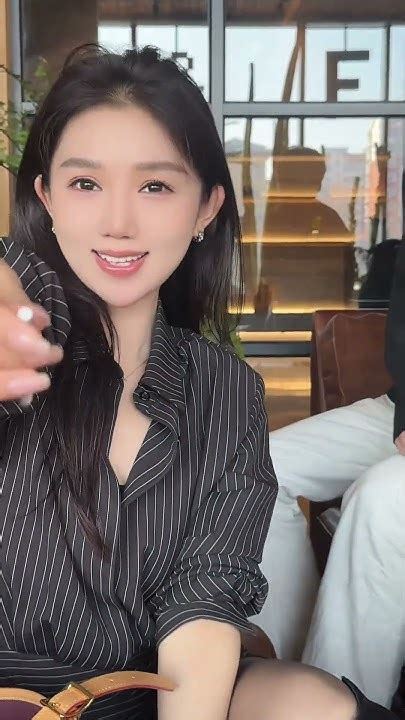 今天让你们看看我真实的家庭地位女领导暧昧拉扯 Youtube